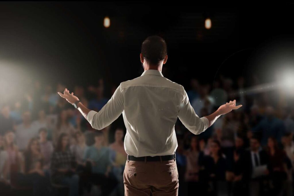 Top 20 Famous Motivational Speakers in the World | Visionary CIOs